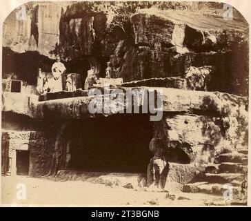 Rani Gumpha, Udayagiri Caves, Bhubaneswar, India Stock Photo - Alamy