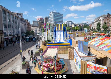 Sunny summer day at Nottingham Beach in the Market Square ...
