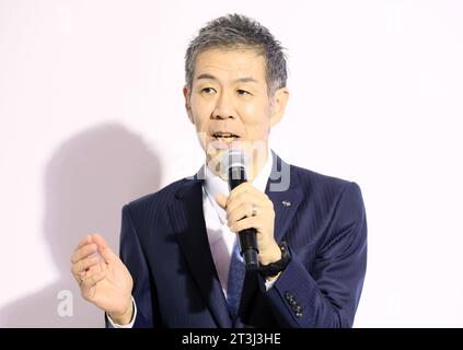 (L-R) Satoshi Ogiso, President of Hino Motors, Koji Sato, President of ...
