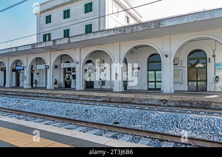 Train operator at the railway station, Italy 1910s Stock Photo - Alamy