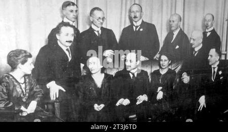 Chemist Fritz Haber and physicist Albert Einstein, circa 1914 Stock ...
