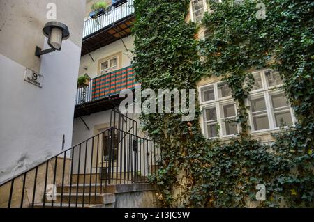 Wien, Innenhof, Blutgasse, Pawlatschenhof, Hoftrakt, Mittelalter, Oase ...