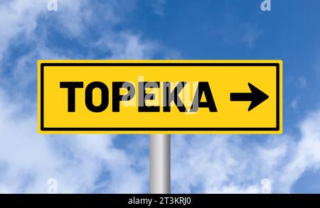 Topeka road sign on cloudy sky background Stock Photo - Alamy