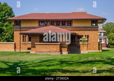 Frank Lloyd Wright's Martin House in Autumn Stock Photo - Alamy
