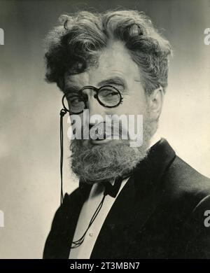 Danish actor Elith Pio in the movie Otte Akkorder, Denmark 1944 Stock ...