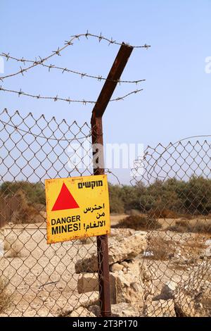 Danger mines! Warning in three languages (Hebrew, Arabic and English ...