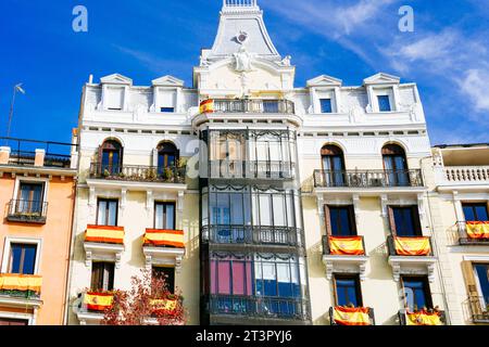 Balconies, facade, Spanish flags, Plaza Mayor, Valladolid, Castile and ...