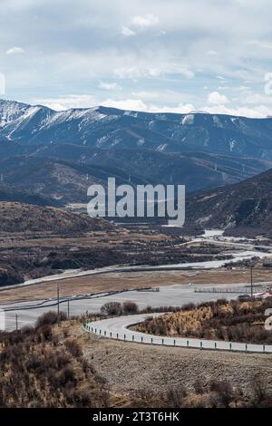 Chinese roads in clear weather Stock Photo - Alamy