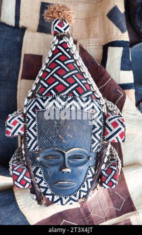afro mask wood african africa old Stock Photo - Alamy