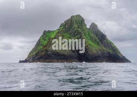 Skellig Michael island, Mainistir Fhionáin (St. Fionan’s Monastery ...