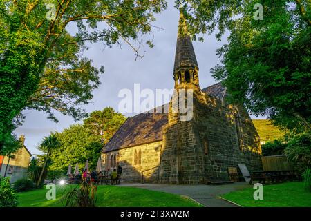 Old deconsecrated church converted into a pizzeria Stock Photo - Alamy