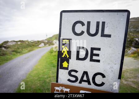 dead end road sign, Sheep's Head Peninsula, Ireland, United Kingdom ...