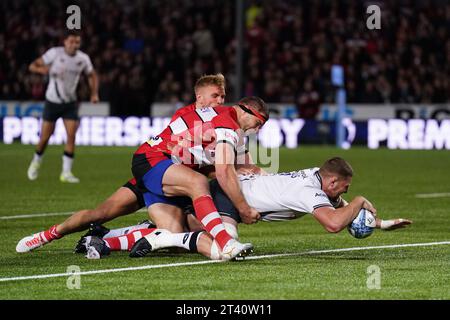 Saracens' Tom Willis during the Gallagher PREM match at the StoneX ...
