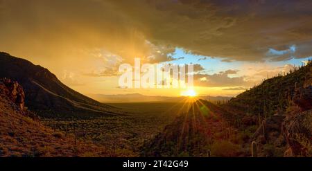 The beautiful sunset over Gates Pass, Tucson, AZ Stock Photo - Alamy