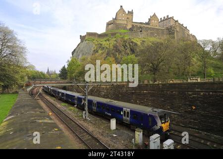 Scotrail 334019 leaving Edinburgh Waverley station; Edinburgh City ...