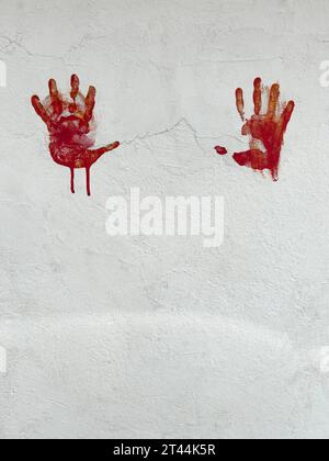 Bloody imprint on grungy wall with message "Coronavirus Quarantine ...