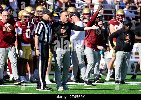 Chestnut Hill, Mass. 28th Oct, 2023. Boston College Eagles wide ...