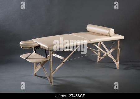 Portable folding massage table for physical therapy treatment room on ...