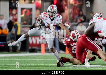 Wisconsin Badgers linebacker Maema Njongmeta (55) swings the Paul ...