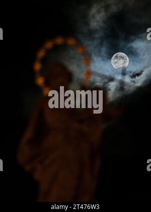 Lunar eclipse of 28 october 2023 Stock Photo - Alamy