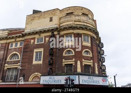 The landmark Crown building on the corner of Linthorpe Road and Borough ...