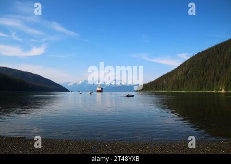 Expedition ship in William Henry Bay in the US state of Alaska Stock ...