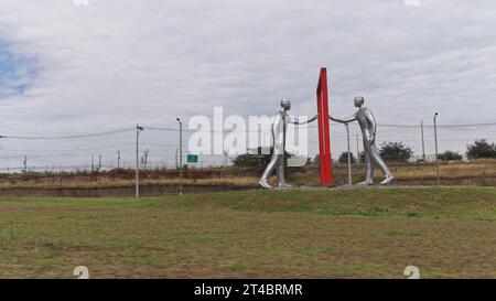 A sculpture by Korean artist Yoo Young-ho in Quito, Ecuador - The ...