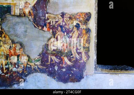 Cave No 17. Closer View: Simhala with attendants. Ajanta Caves ...