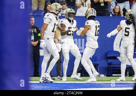 New Orleans Saints wide receivers coach Keith Williams talks with ...