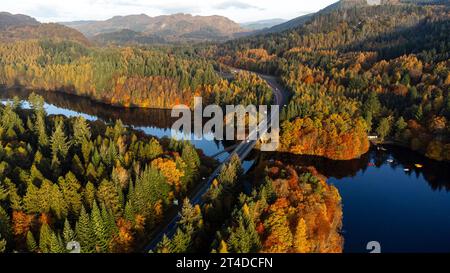 The Clunie Bridge over Loch Faskally near Pitlochry, Scotland Stock ...