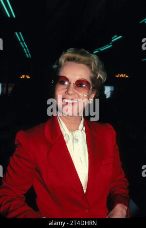 Mary Frances "Debbie" Reynolds (April 1, 1932 - December 28, 2016) was ...