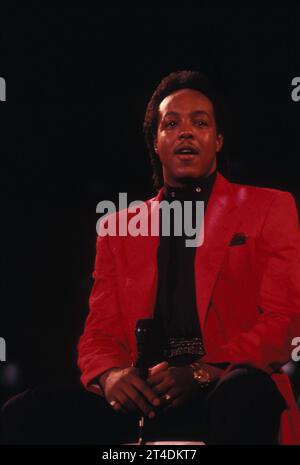 PEABO BRYSON ; American singer ; portrait ; circa 1980s ; Credit : Lynn ...