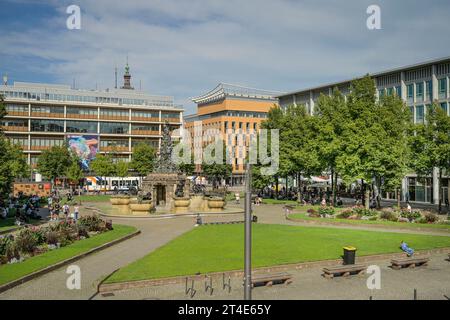 Bronzebrunnen, Paradeplatz, Mannheim, Baden-Württemberg, Deutschland ...