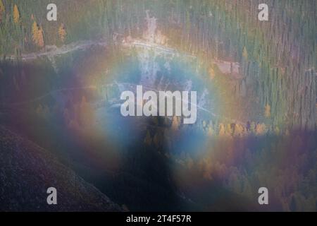 Picture of an amazing 360-degree fogbow taken from a mountain peak near ...