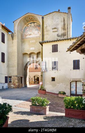 city gate Porta al Murello o Porta al Prato, Pienza, Tuscany, Italy ...