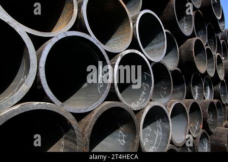 Steel pipe cross section features, closeup of photo Stock Photo - Alamy