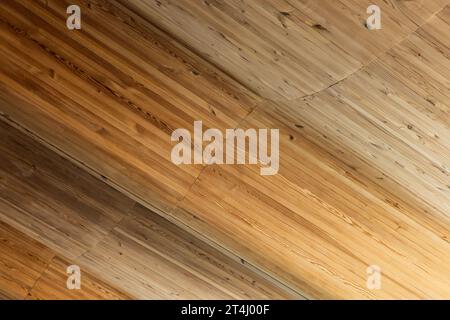Bent ceiling structure made of pine wood planks, architecture ...