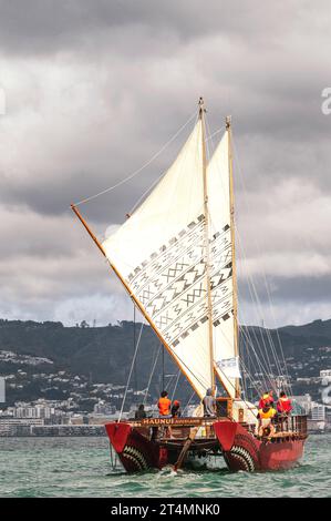 The "Haunui", a traditional Maori ocean-going waka, or canoe, on ...