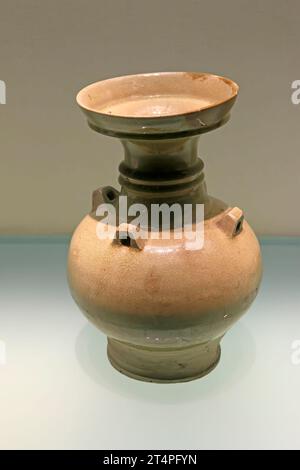 Exquisite ancient Chinese glazed ceramic dinner plate Stock Photo - Alamy