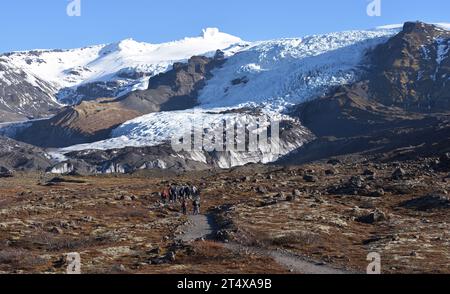 Hiking on the Virkisjokull glacier in Skafatfell National Park, Iceland ...