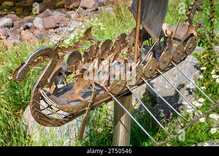 Viking Longboat sculpture by Jim Malcolm, known as the Stonehaven ...