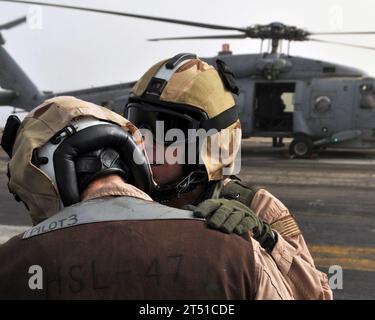(HSL) 47, MSO, Saberhawks, USS Abraham Lincoln (CVN 72 Stock Photo - Alamy