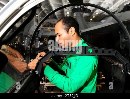 aircraft, Pacific Ocean, Sailor, sustainment exercise, U.S. navy photo ...