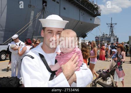 baby, Deployment, family member, Homecoming, man the rails, Nassau ...