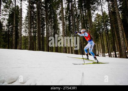 Laura Toivanen (FIN) Biathlon Welt Cup 7,5 KM Sprint der Frauen in ...
