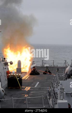 US Navy The first Tomahawk Land Attack Missile (TLAM) missile to be ...