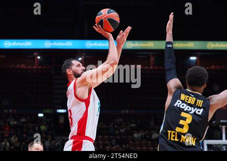 James Webb III and Nikola Mirotic during the match between FC Barcelona ...