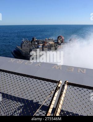 Flight Operations, Line handeling, line handling, lpd 21, Sailors, Sea ...
