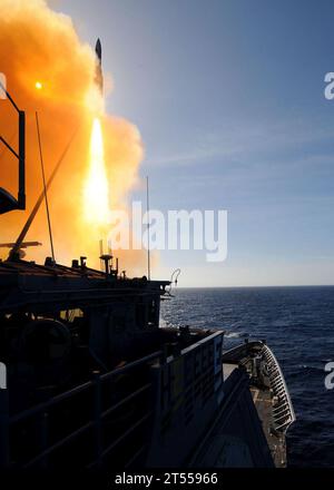 Guided-missile cruiser, navy, sm-2, Standard Missile 2, training, U.S ...