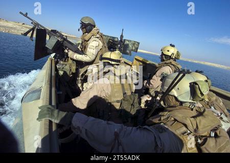 Haditha dam, iraqi freedom, RIVRON-2 Stock Photo - Alamy